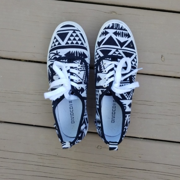 Divided | Shoes | Platform Sneakers | Poshmark
